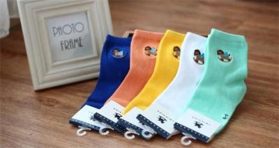 China Plain color supersoft customized embroiderying logo OEM cotton terry socks for baby for sale