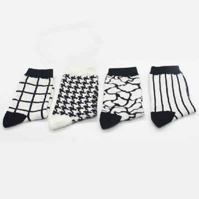 China Fashionable custom design crew combed cotton mid calf length dress socks for business men for sale
