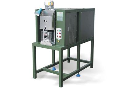 China Pelacables automáticos de la máquina del alambre que prensan semi automático británico BS1363 0,5 ~ 0,8 Mpa en venta