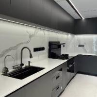 Quality Modern Natural Solid Wood Modular Custom Kitchen Furniture Luxury Cabinets for for sale