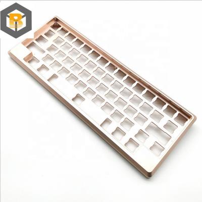 China Máquinas de fiação de metais personalizadas Partes de usinagem CNC para teclados mecânicos de jogos à venda