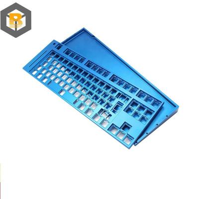 China Máquinas de fiação de metais personalizadas Partes de usinagem CNC para teclados mecânicos de jogos à venda