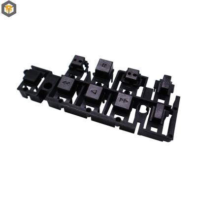 China Produção em massa Partes de eixo de torneamento de anodização negra para usinagem CNC de 4 eixos em liga à venda