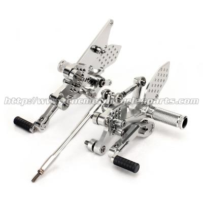 China High Strength Cnc Yamaha FZ1 Rear Sets For Yamaha Motorcycle Accessories for sale