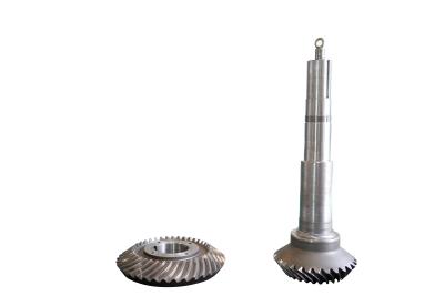 China High Precision Spiral Bevel Gear for Crusher Machine Reducer with Customizable Material and HB220-280 Hardness for sale