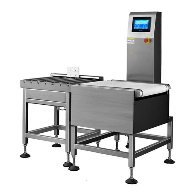 Smart Checkweigher with Dynamic Auto-Adjustment in industrial setting