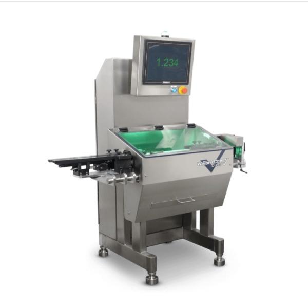 Advanced checkweighing system in industrial production environment