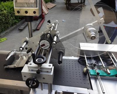China YM210D Automatic Label Applicator for Mylar Pouch Plastic Bag With Date Code Printer for sale