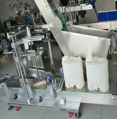 China Máquina tampando semi automática 10L-30L do tambor ROPP do vinagre de Soysauce à venda
