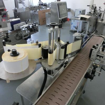 Cina Macchina di Round Bottle Labeling della stampante della data Ym515 automatica per il vetro della plastica dell'animale domestico in vendita