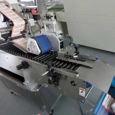 China Electric Automatic Wax Crayons Labelling Machine For Syringe Vial Label Applicator for sale