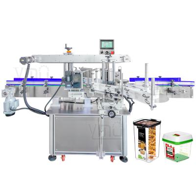 China Máquina de etiquetado de dos lados de la botella cuadrada automática en venta