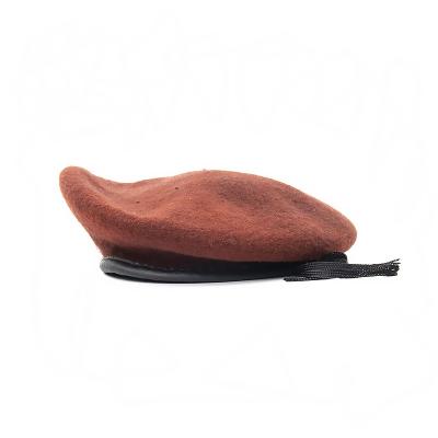 China Gepersonaliseerde ademende comfortabele baret 100% wol materiaal voor volwassenen in casual style Te koop