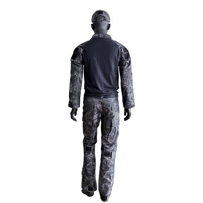China Protection Class Basic Men's Frog Suit for Training and Outdoor Uniform for sale