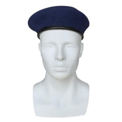 Cina Stylish Red Beret Cap con dimensione regolabile 0.2kg/pc Dimensione universale 56-60cm lana in vendita
