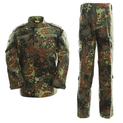 China Casaco de algodão personalizável Ripstop para uniforme masculino ACU leve e durável S-4XL à venda