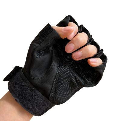 Cina Guanti per l' allenamento in primavera e in estate in vendita