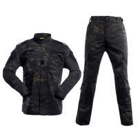 China Customizable and Breathable Training T-shirts with Seamless Fusing Technology for sale