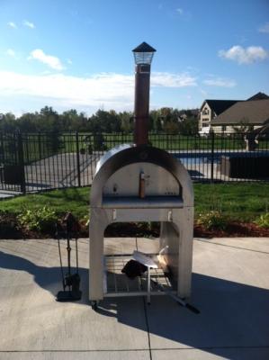 China 4 de Pizza Oven Outdoor 900mm van het wielenroestvrije staal Hout In brand gestoken Pizzaoven Te koop