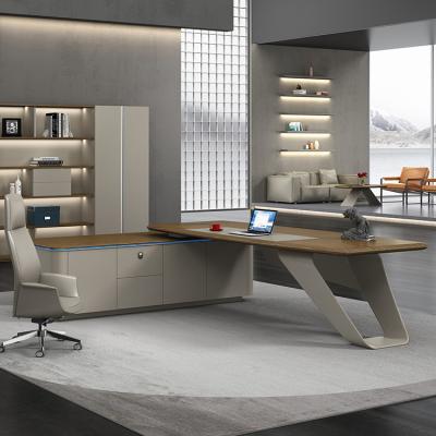 Cina Ingrosso Amministratore delegato Direttore Tavola ufficio Executive Legno Moderno Design di lusso Mobili da ufficio Contemporaneo in vendita