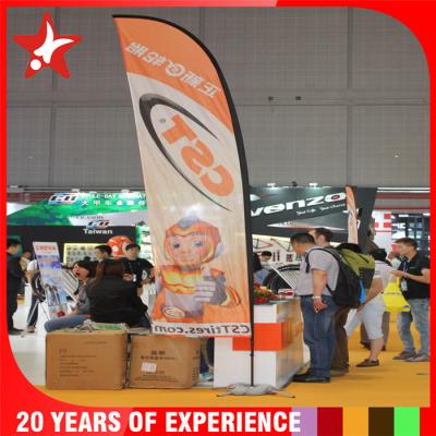 China Custom Flutter Flags , Outdoor Feather Banner Flags Fiberglass / Aluminum Pole for sale