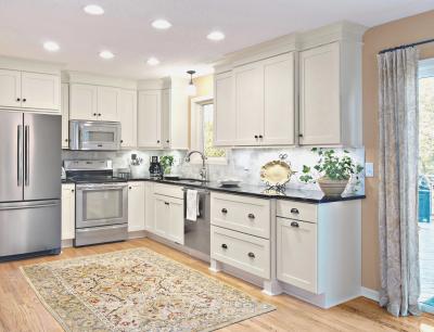 China Luxury Designs Classic Kitchen Cabinets For Sale for sale