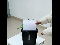 S636B Strip Cut Paper Shredder 6 Sheet A4 Mini Shredding Machine For Home Office User With 8L Bin