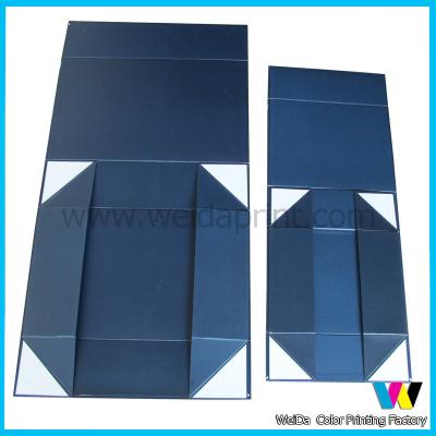 Cina Scatole pieghevoli di confezione per la vendita al dettaglio della superficie di rivestimento di Matt con forte chiusura magnetica in vendita