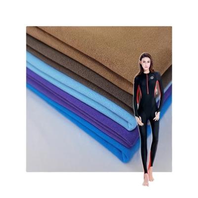 China 75D Nylon Stretch Weft Knitting Stof Op maat gemaakt Kleur Voor Scuba zwembroek Bikini Te koop