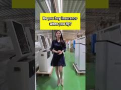 飛行機に乗る際に保険に入りますか？