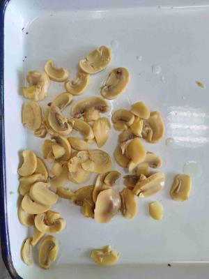 China Auf einem kühlen und trockenen Ort aufbewahrte Pilze zu verkaufen