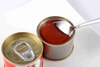 China Canned Tomato Paste 36-38% Brix in 70g-4.5kg Tins and 245kg Drums for Food Service for sale