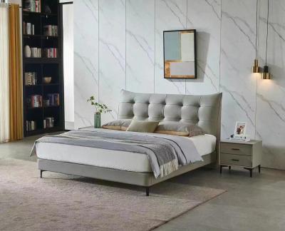 China Genuine Leather Bed  250kg Capacity Commercial Long Lasting for sale