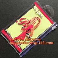 China Personalised Laundry Bag With Handle Zipper Top Sealing Button for sale