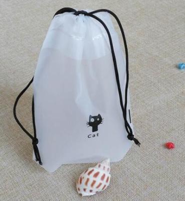 Cina I prodotti caldi biodegradabili hanno personalizzato la borsa di plastica della lavanderia della poli borsa del cordone della lavanderia per l'hotel, 18