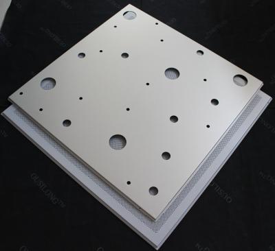 China Geperforeerd CNC legt in Plafondtegels 600x600mm Vals Plafondcomité RAL9010 Te koop