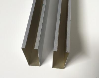 Cina Rullo del poliestere che ricopre il soffitto di alluminio grigio del deflettore del soffitto lineare del metallo in vendita