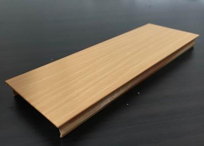 Cina Soffitto lineare del deflettore del metallo dell'installazione del soffitto di profilo bianco commerciale facile delle mattonelle in vendita