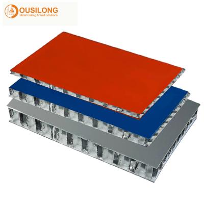 Cina Mattonelle architettoniche di alluminio della parete interna del pannello di alluminio a prova di fuoco del favo Tegular in vendita