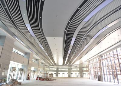 Cina Bordo smussato del pannello per soffitti della striscia sospeso alluminio dell'interno della decorazione ecologico in vendita