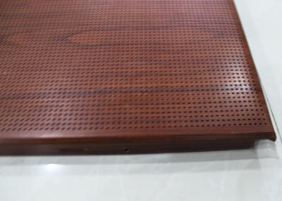 Cina il soffitto 600 x 1200 piastrella la clip in di legno del soffitto perforata per la decorazione del soffitto in vendita