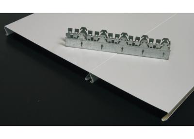 Cina Striscia commerciale in forma di s delle mattonelle del soffitto, pannello di alluminio del metallo di Suspneded in vendita