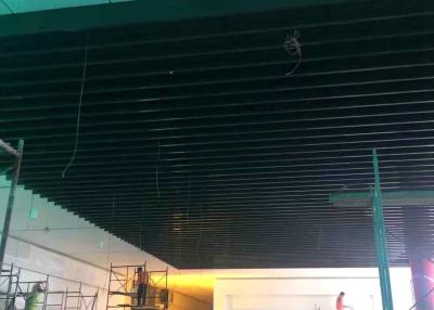Cina Soffitto di alluminio del deflettore di colore di legno ricoperto rullo per il centro commerciale 12 anni di garanzia in vendita