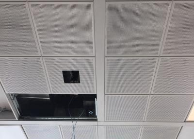 Cina 1' ' clip bianca di perforazione Φ2.3 di colore ×1 nel soffitto per l'edificio per uffici in vendita