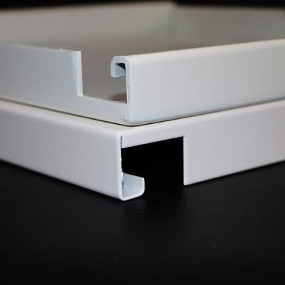 Cina Profilo diritto sospeso del bordo del soffitto del metallo caduto griglia interna di alluminio in vendita