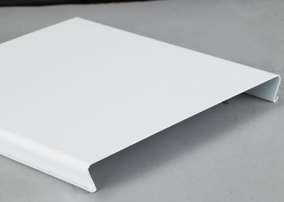 Cina Soffitto antivento del soffitto di alluminio decorativo della striscia del bordo smussato pianura per la stazione in vendita