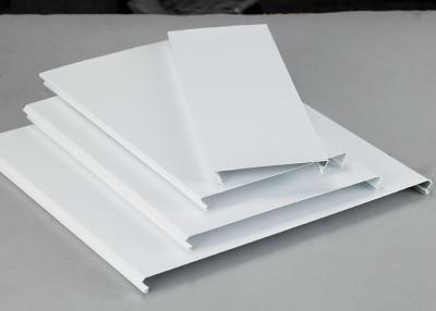 Cina Soffitto antivento del soffitto di alluminio decorativo della striscia del bordo smussato pianura per la stazione in vendita
