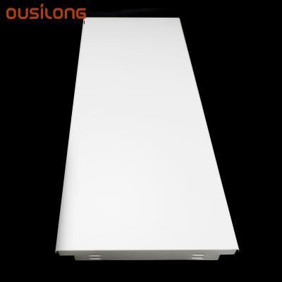China Forro perforado del techo de la tira linear de la cocina 600x1200m m en venta