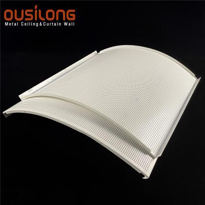 China El cuadrado suspendió los paneles de techo de aluminio de la barra de 600*600 T en venta