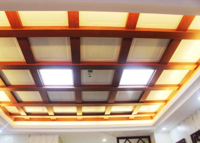 Cina Nuova clip di alluminio in mattonelle artistiche del soffitto con effetto moderno irregolare speciale in vendita